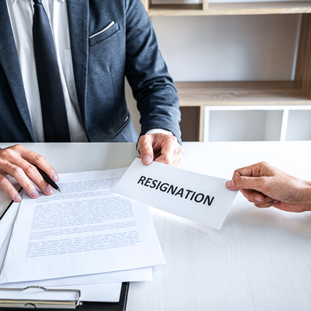 How To Write a Short Resignation Letter in 10 Easy Steps